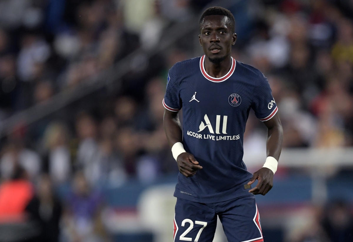 Everton may miss out on PSG midfielder Idrissa Gueye amid doubts