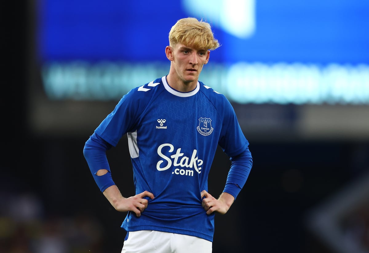 Everton winger Anthony Gordon could muscle into World Cup squad