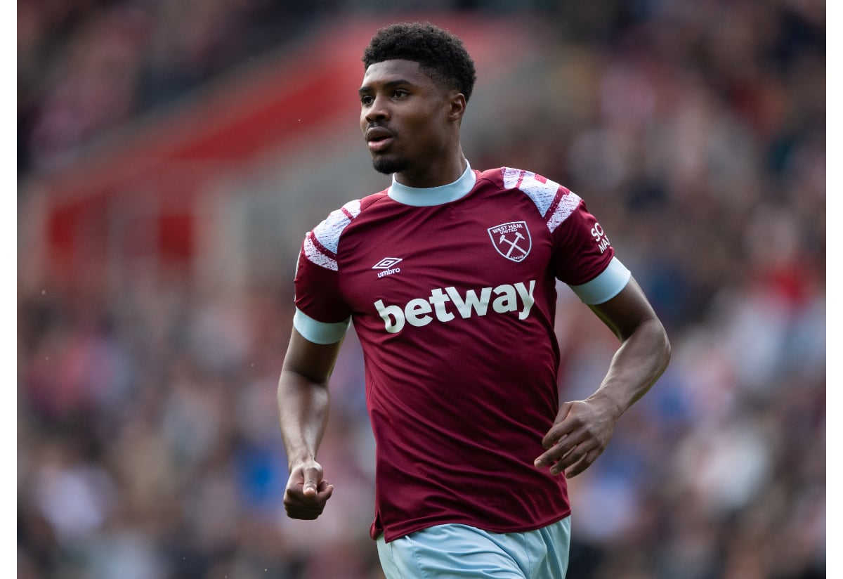 Everton signal transfer intentions for defender with fresh Thursday news