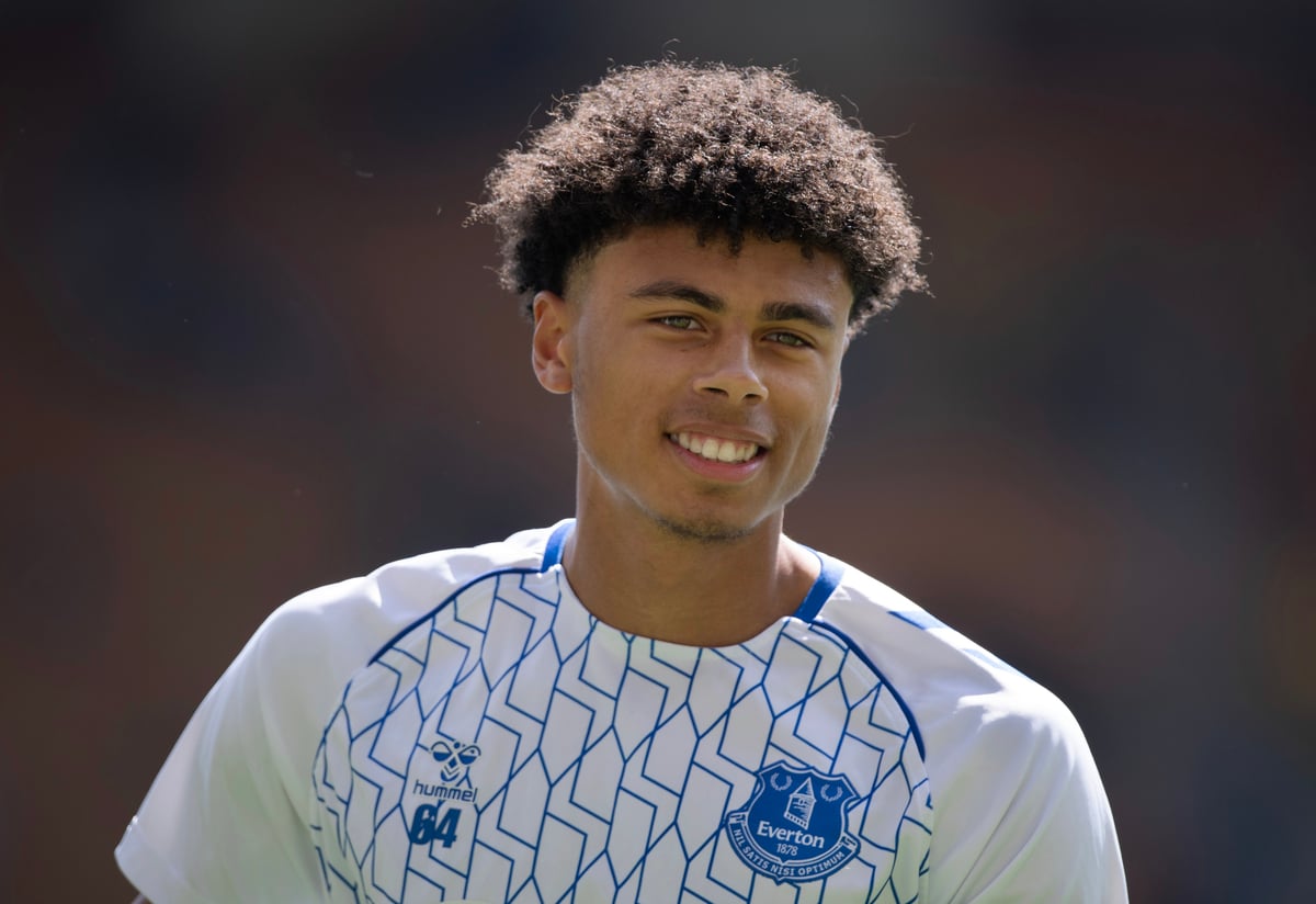 Everton defender could break into first team with FGR loan switch