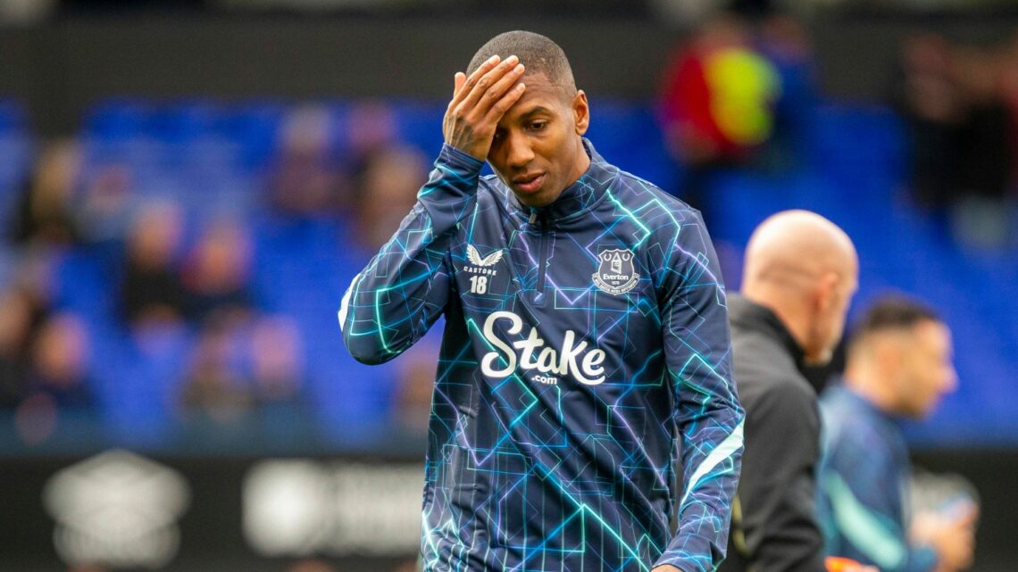 Rory Jennings left aghast at 'disaster' in Everton v Man United