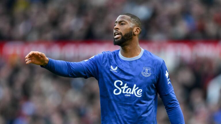 Everton ace Dominic Calvert-Lewin surgery update emerges after injury ...