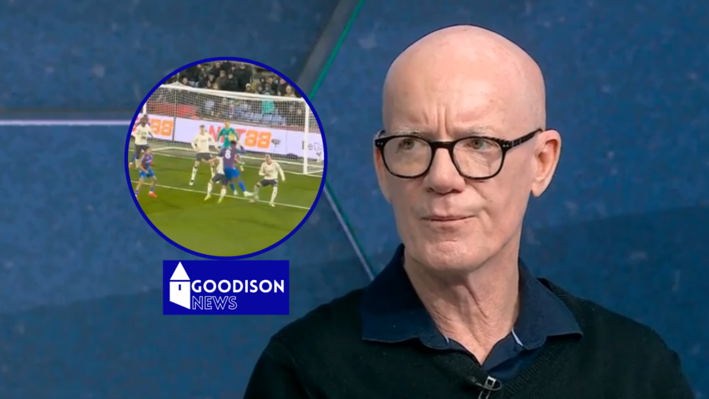 Dermot Gallagher reacts to controversy in Everton win v Crystal Palace